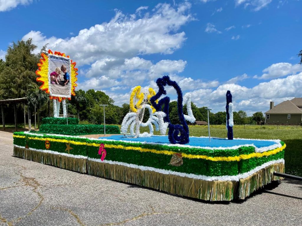 2021 Float#18 | Cline's Floats